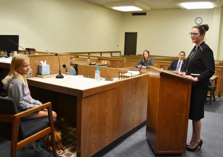 Courthouse Dogs | WORKING DOG REGISTRY